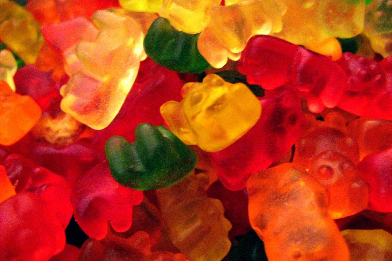 Was steckt eigentlich genau hinter Gelatine? - Fruchtgummis, Frischkäse ... Was steckt eigentlich genau hinter Gelatine? - Fruchtgummis, Frischkäse ...