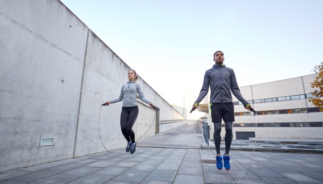 CodeCheck - Seilspringen: Schon täglich 10 Minuten machen fit